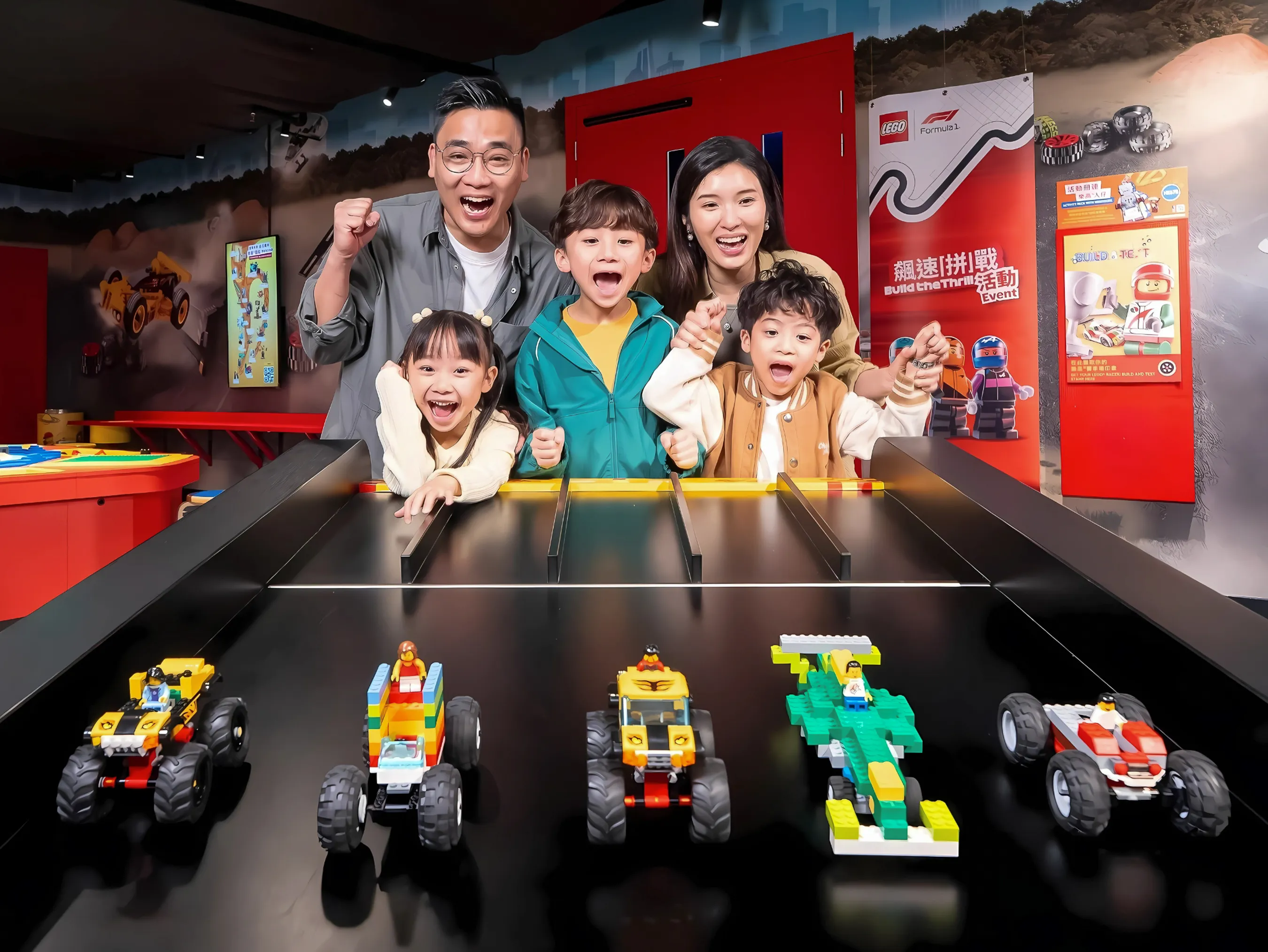 The Ultimate Indoor Playground for Kids | LEGOLAND Discovery Centre ...